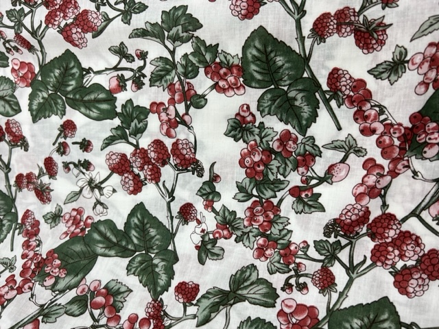 100% Patterned Dress Cotton – CT10 – Raspberries on crisp White ...