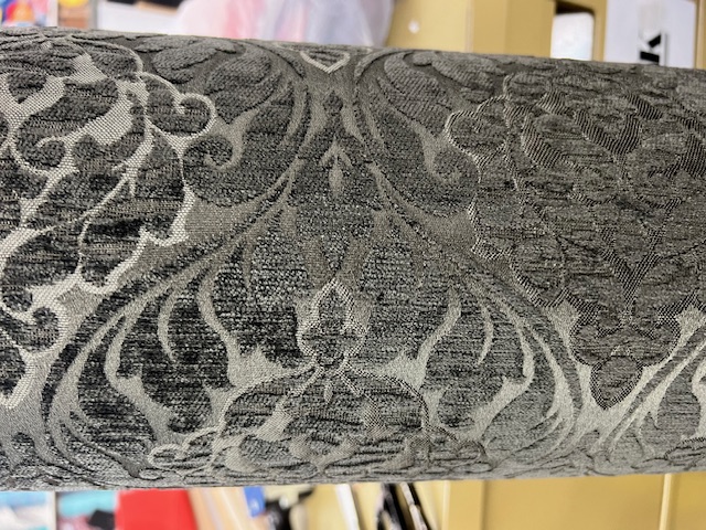 D18 – Draylon – Burnout Upholstery Velvet Flowers in Dark Green – 142cm ...